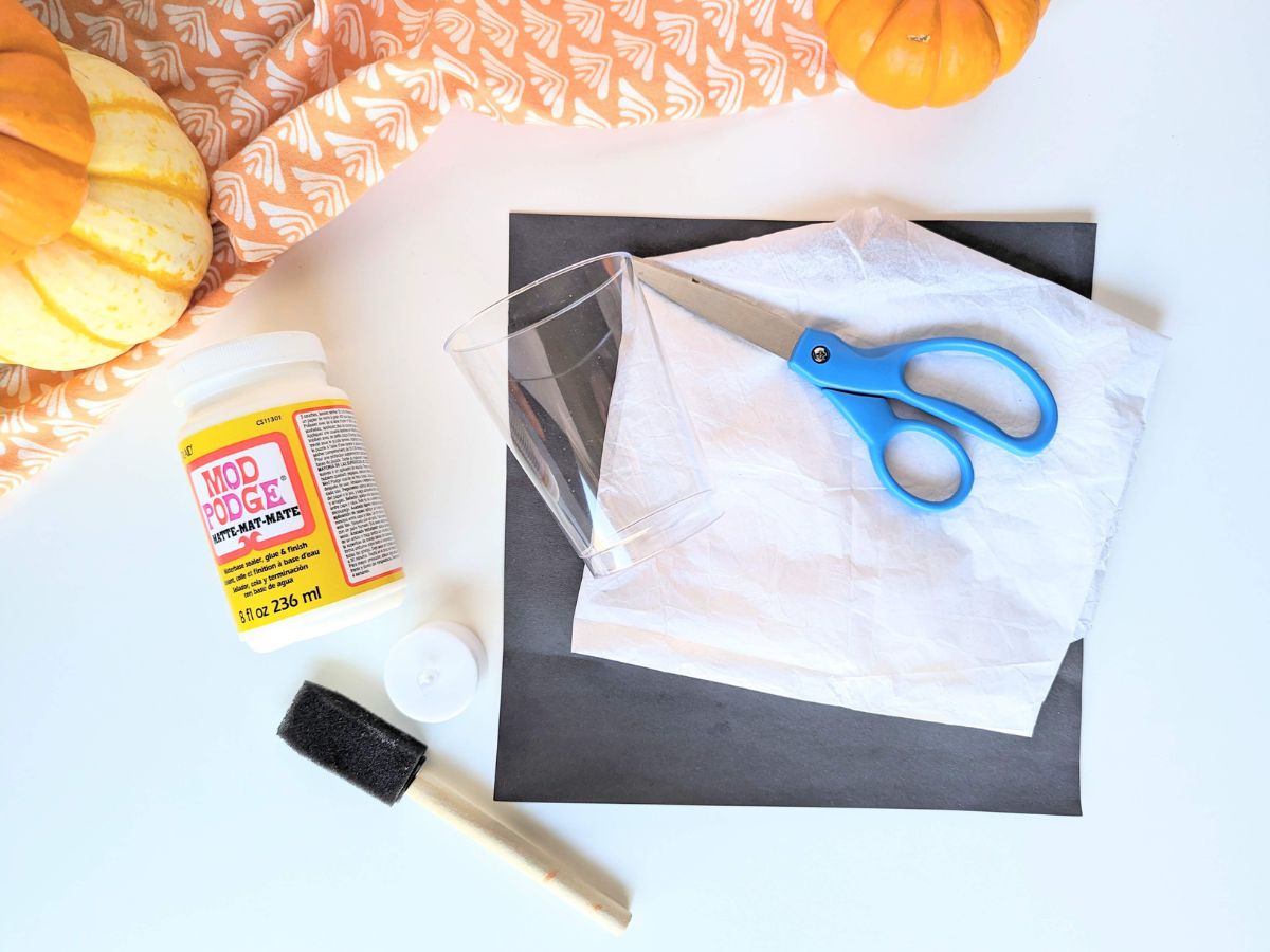 Easy Glowing Ghost Halloween Craft - Raise Curious Kids