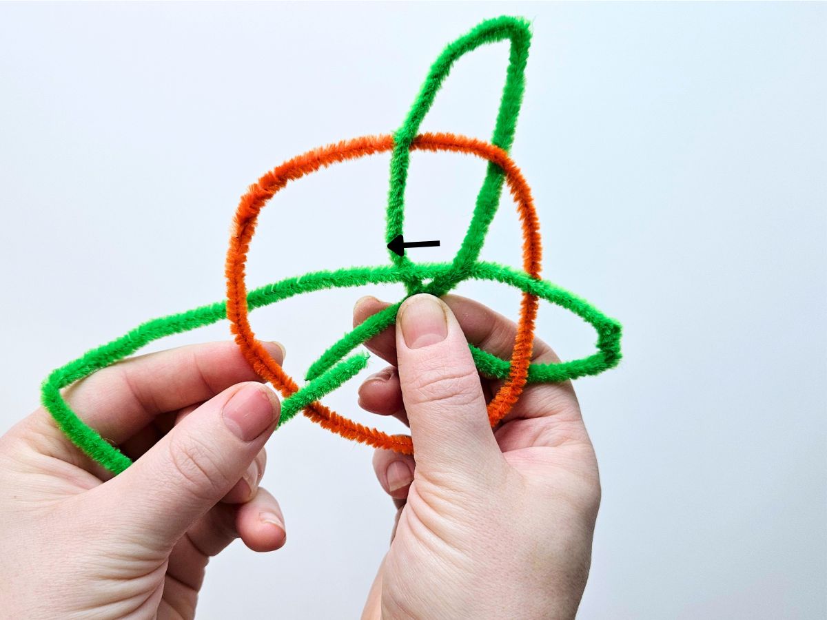 Celtic Knot Pipe Cleaner Craft - Raise Curious Kids