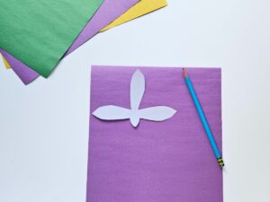 Cute and Easy Iris Flower Craft for Kids - Raise Curious Kids