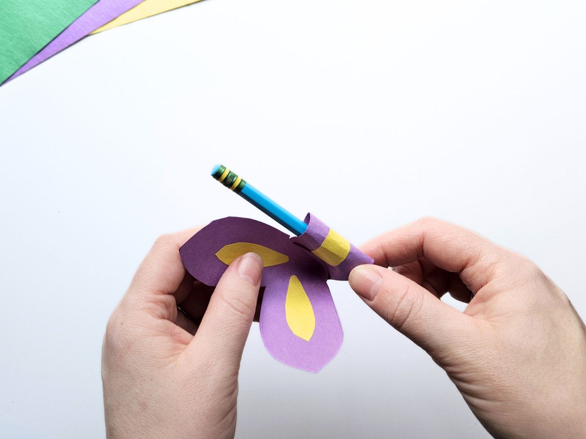 Cute and Easy Iris Flower Craft for Kids - Raise Curious Kids