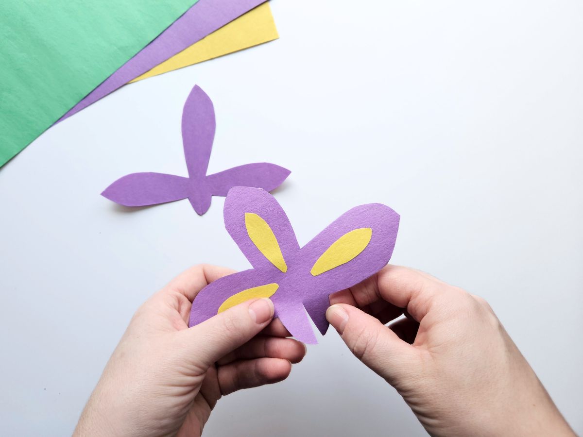 Cute and Easy Iris Flower Craft for Kids - Raise Curious Kids