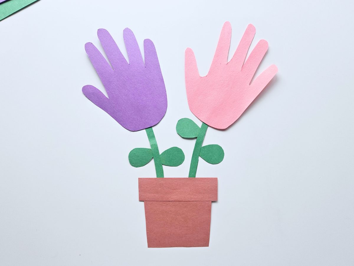 Flower Handprint Craft for Kids (With Free Card Template!) - Raise ...