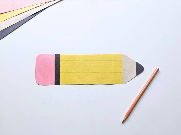 Pencil Card Craft (A Perfect Teacher Appreciation Gift!) - Raise ...