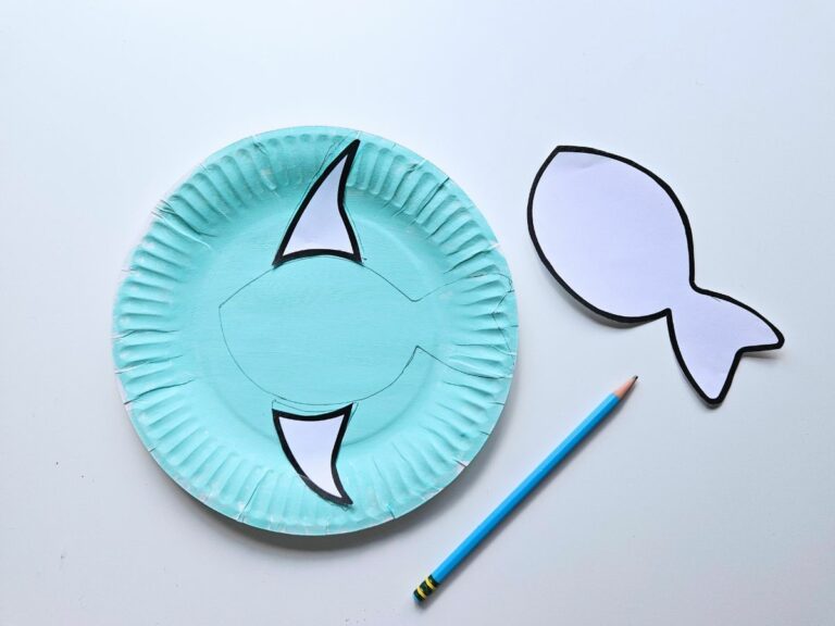 Fish Paper Plate Craft for Kids - Raise Curious Kids