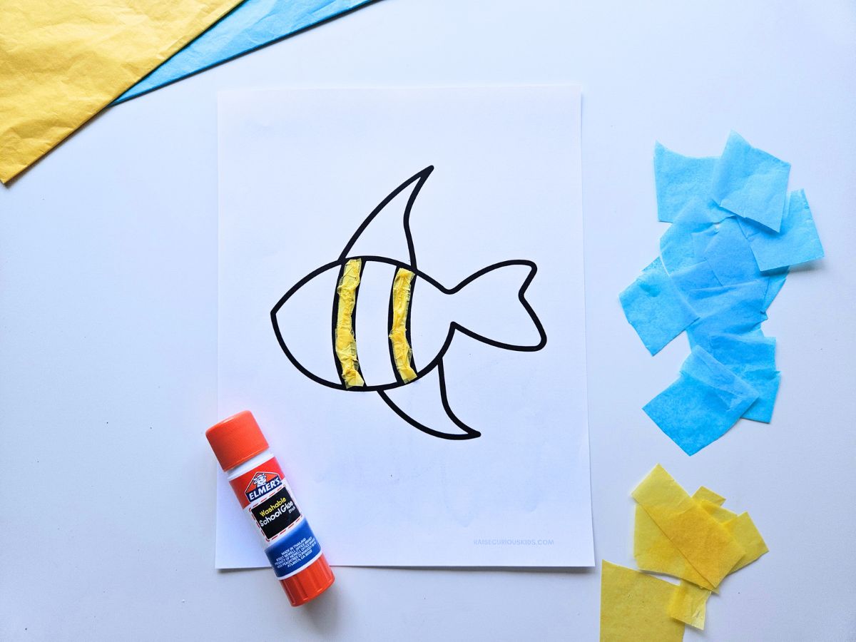 Easy Fish Tissue Paper Craft - Raise Curious Kids