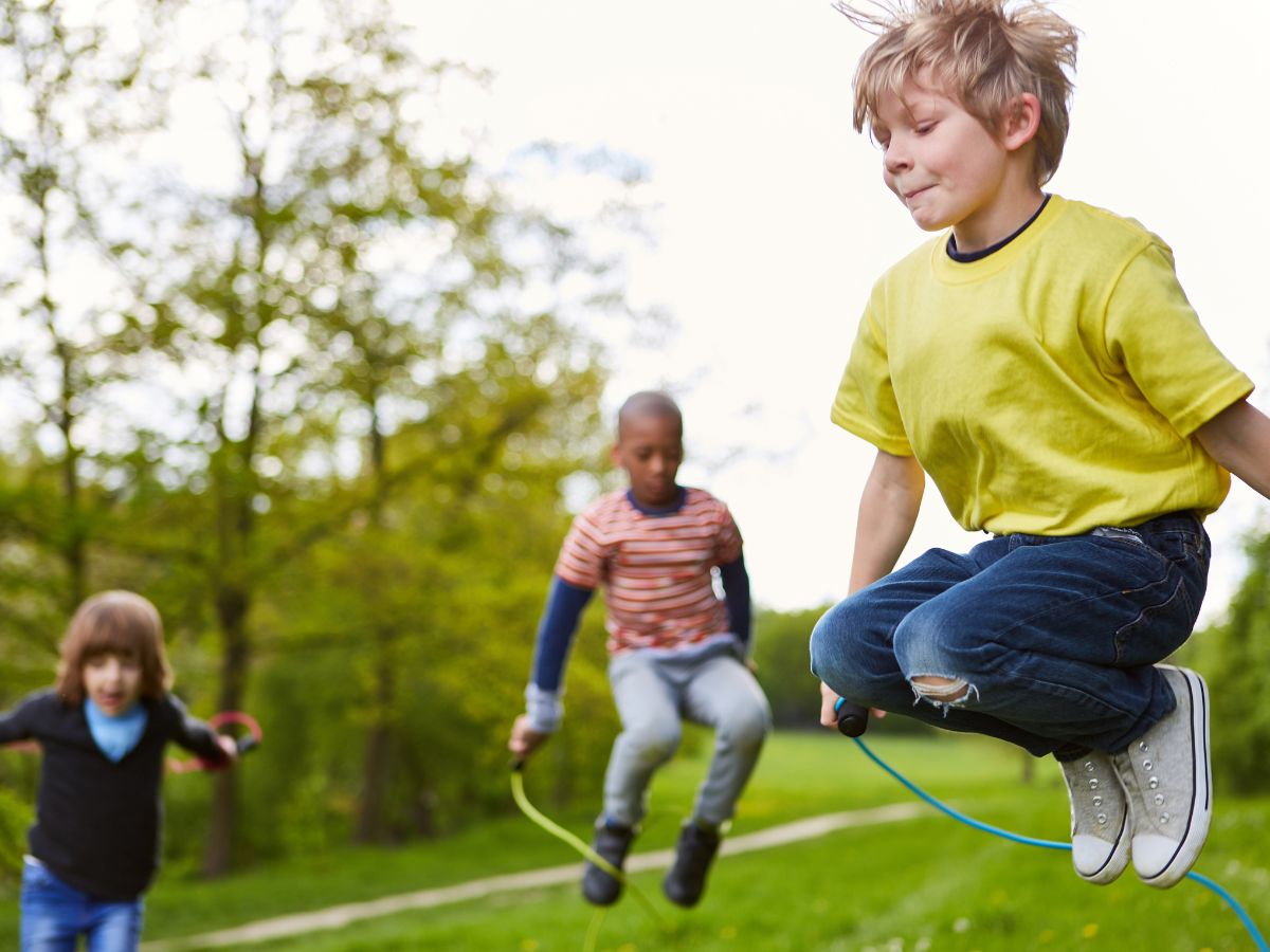 21 Fun Outdoor Activities for Kids to Enjoy Independently This Summer ...