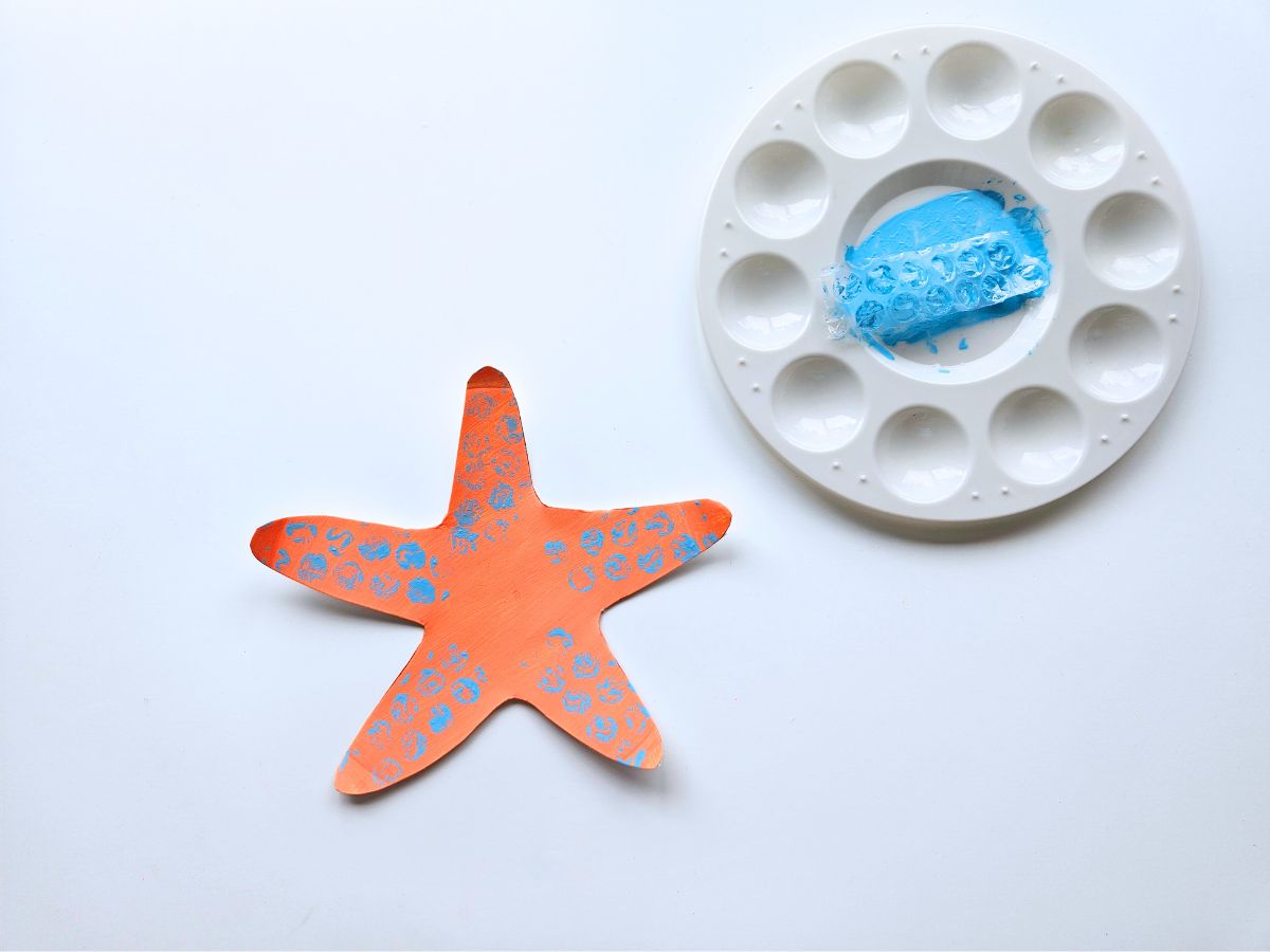 Starfish Paper Plate Craft for Kids - Raise Curious Kids