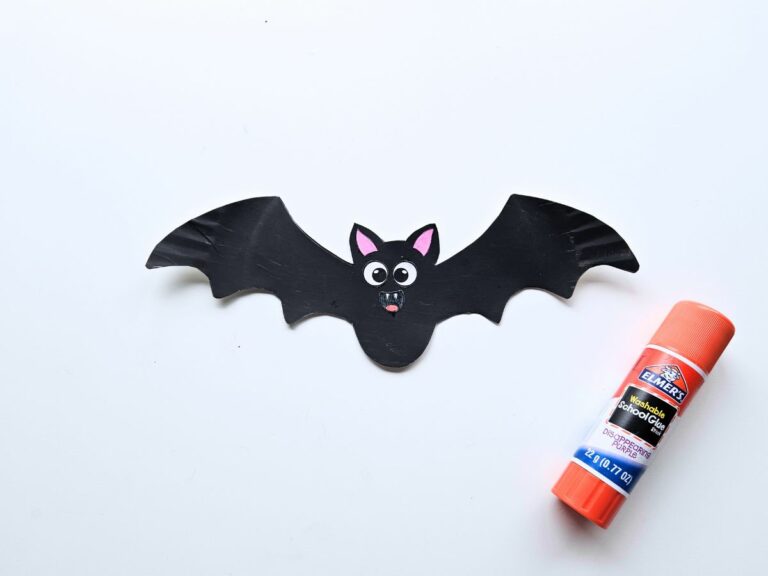 Bat Paper Plate Craft for Kids - Raise Curious Kids