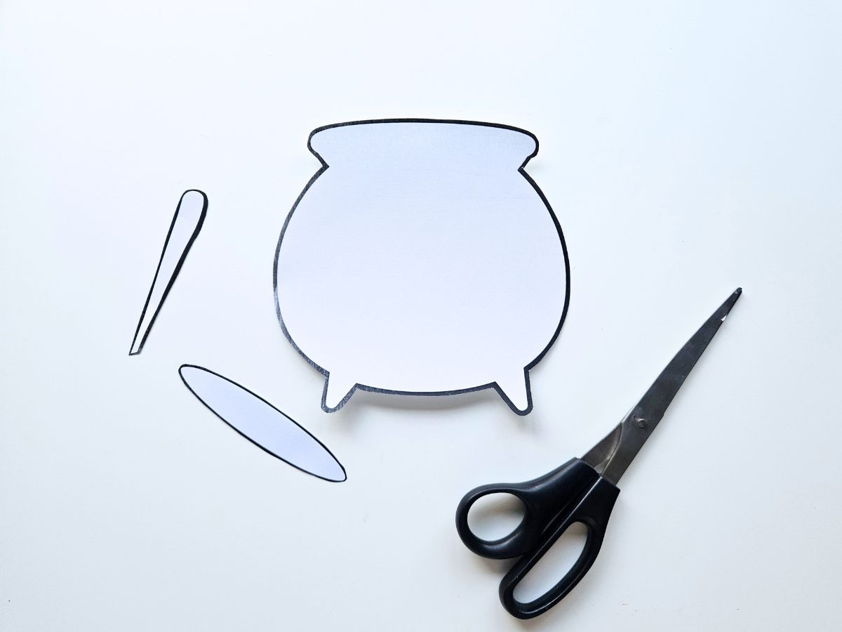 DIY Witch Cauldron Paper Plate Craft - Raise Curious Kids