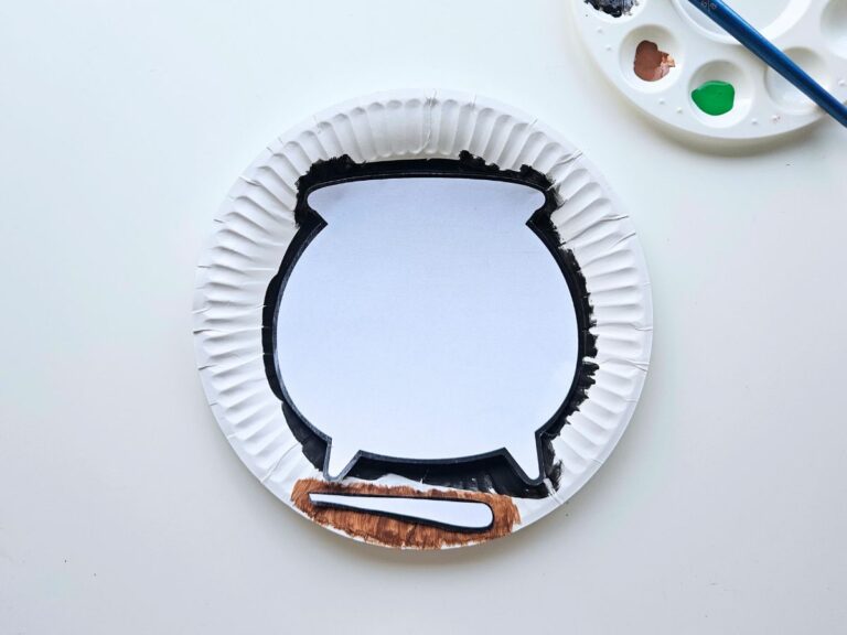 DIY Witch Cauldron Paper Plate Craft - Raise Curious Kids