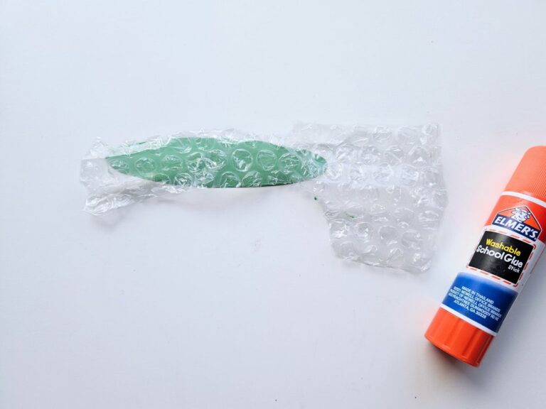 DIY Witch Cauldron Paper Plate Craft - Raise Curious Kids