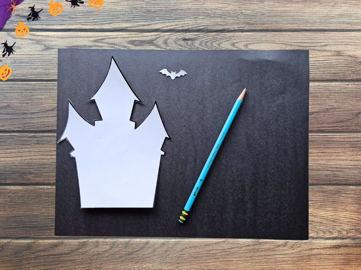 Haunted House Paper Craft for Kids (free printable!) - Raise Curious Kids