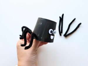 Easy Spider Craft for Kids - Raise Curious Kids