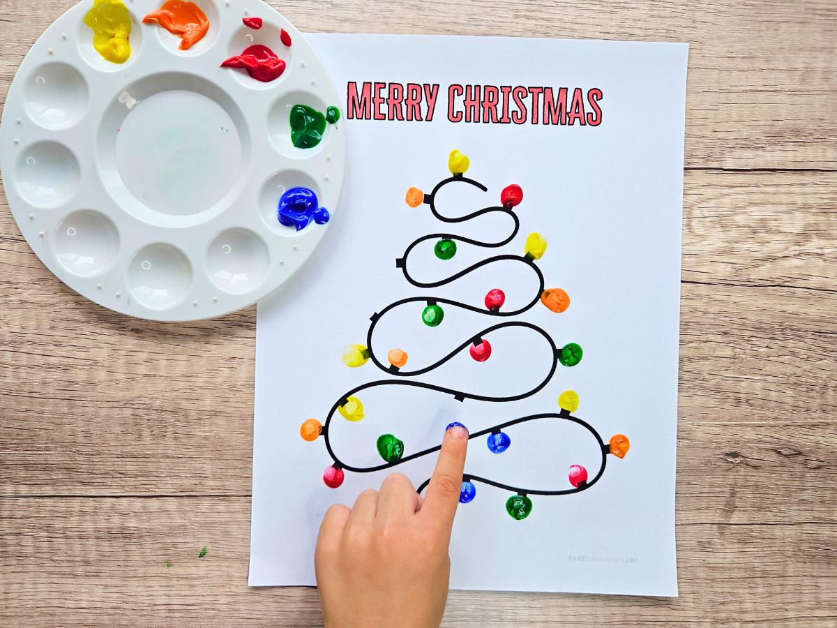 Christmas Lights Fingerpainting Craft (with free Christmas Card ...