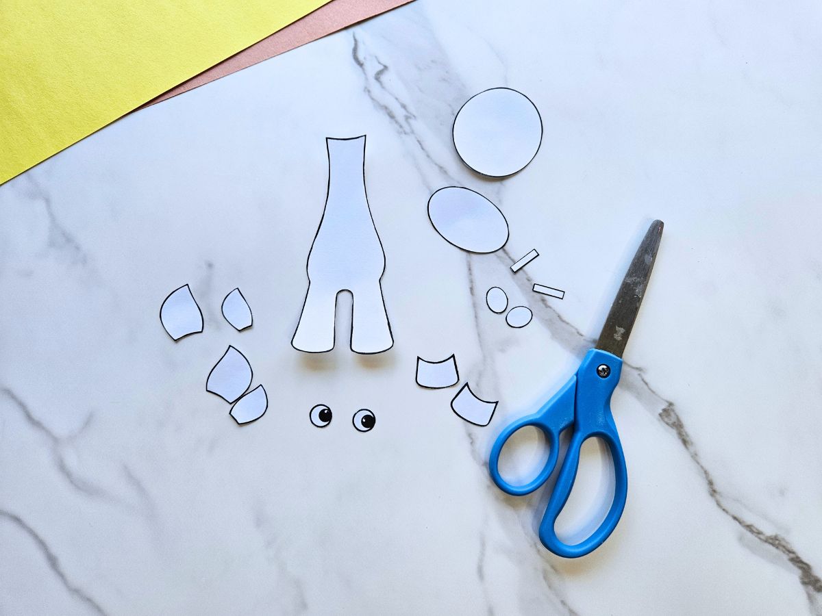 Giraffe Craft for Kids - Raise Curious Kids