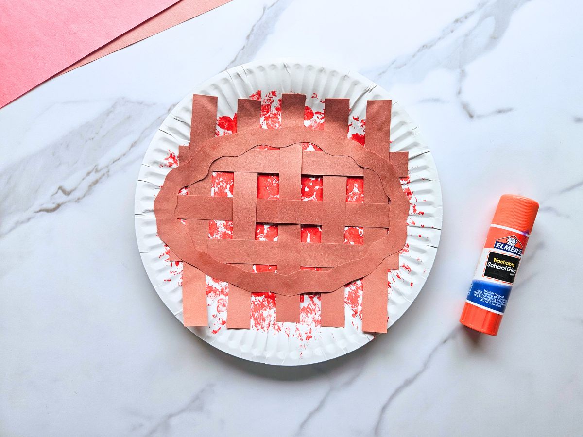 Pie Paper Plate Craft for Kids - Raise Curious Kids