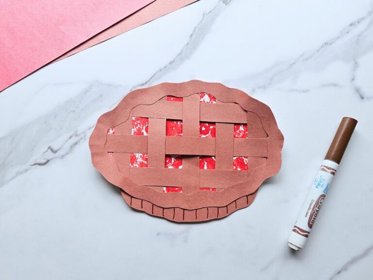 Pie Paper Plate Craft for Kids - Raise Curious Kids