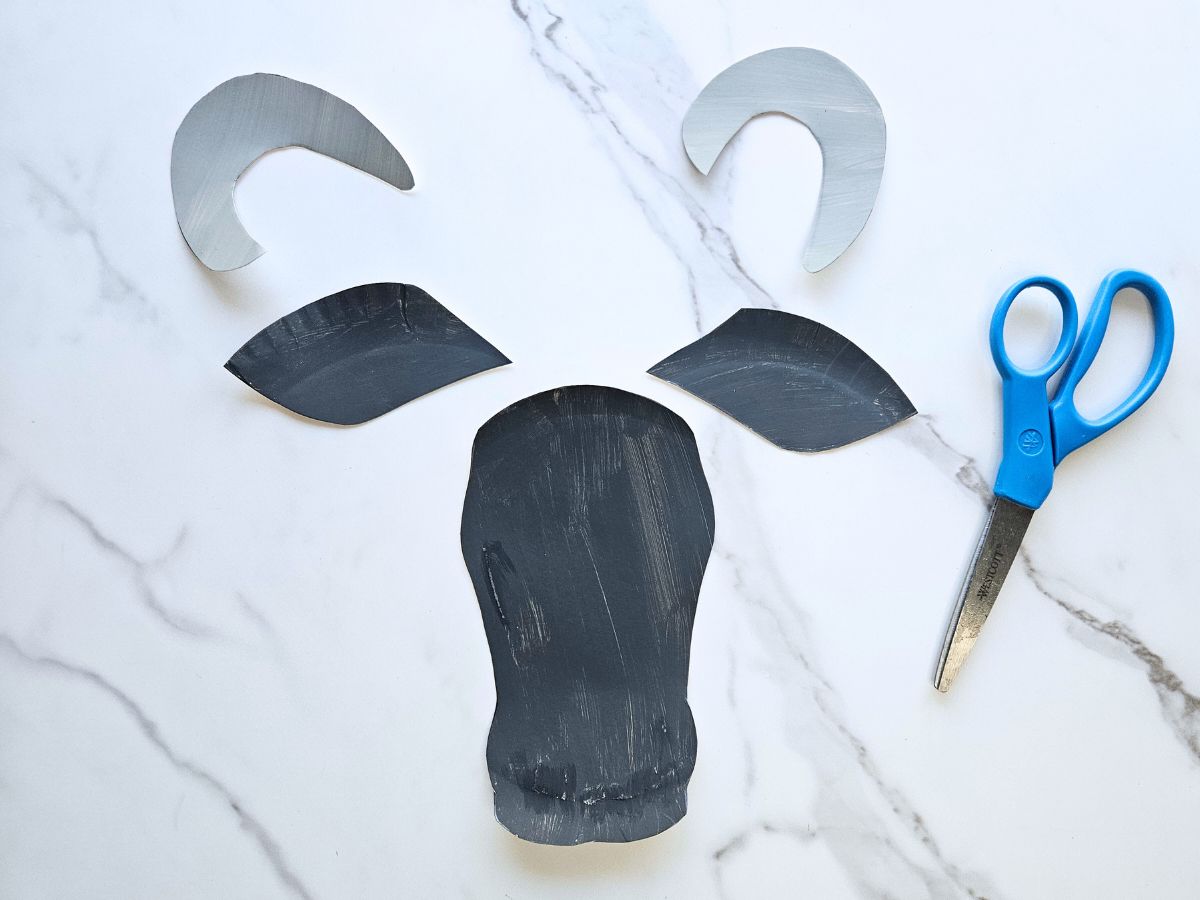 Water Buffalo Paper Plate Craft - Raise Curious Kids