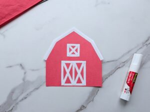 Easy Red Barn Farm Craft for Kids - Raise Curious Kids