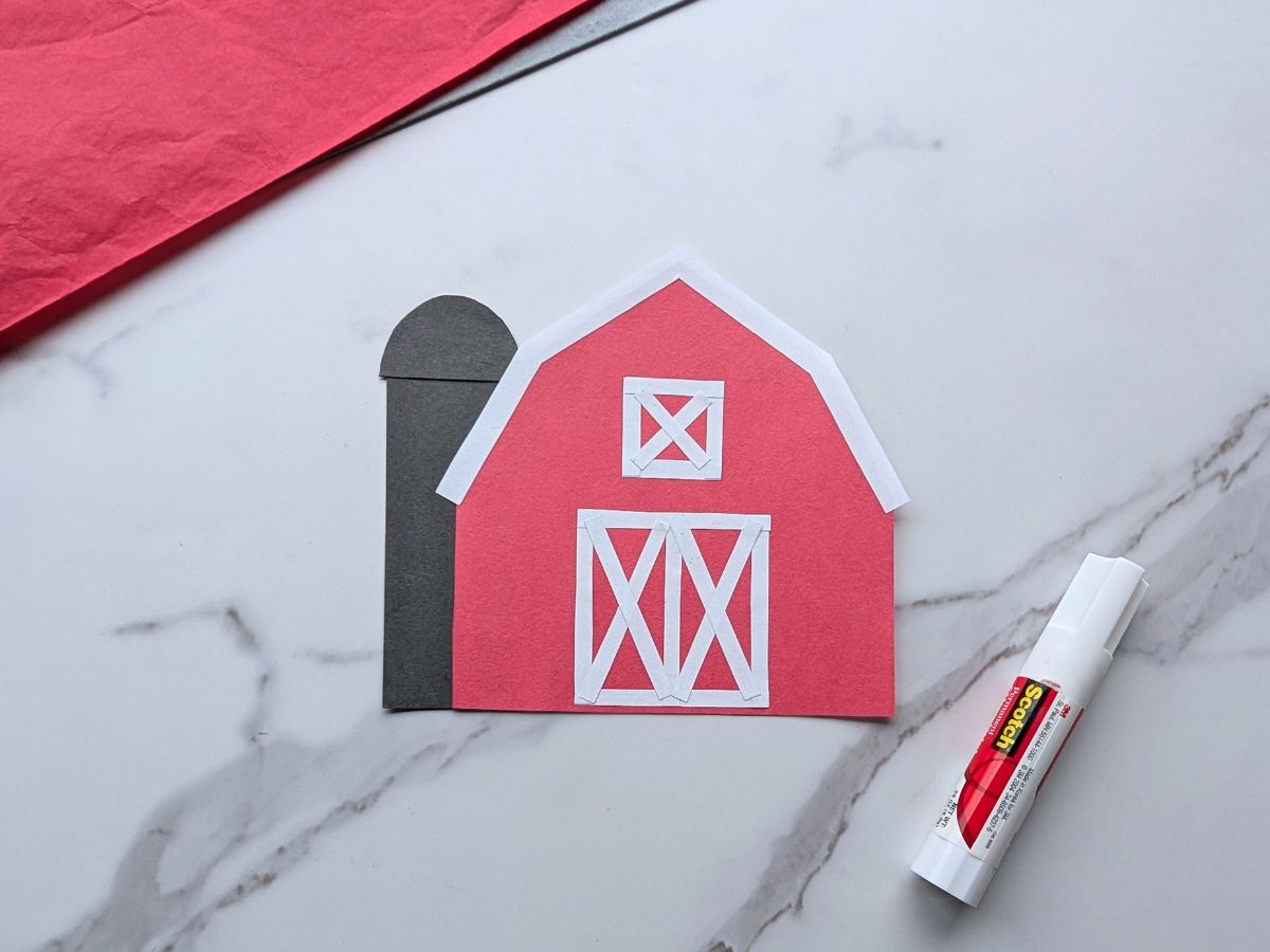 Easy Red Barn Farm Craft for Kids - Raise Curious Kids
