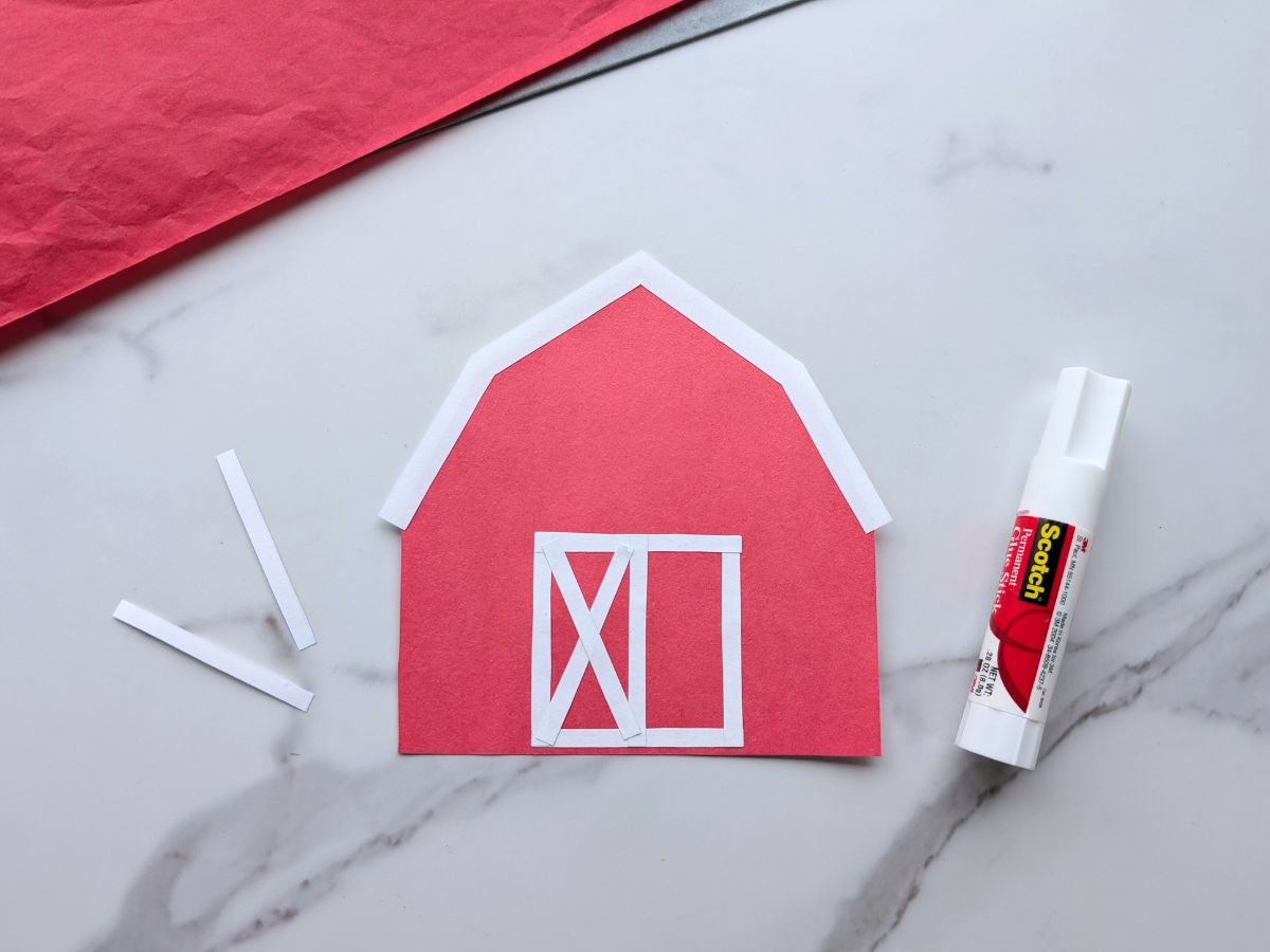 Easy Red Barn Farm Craft for Kids - Raise Curious Kids