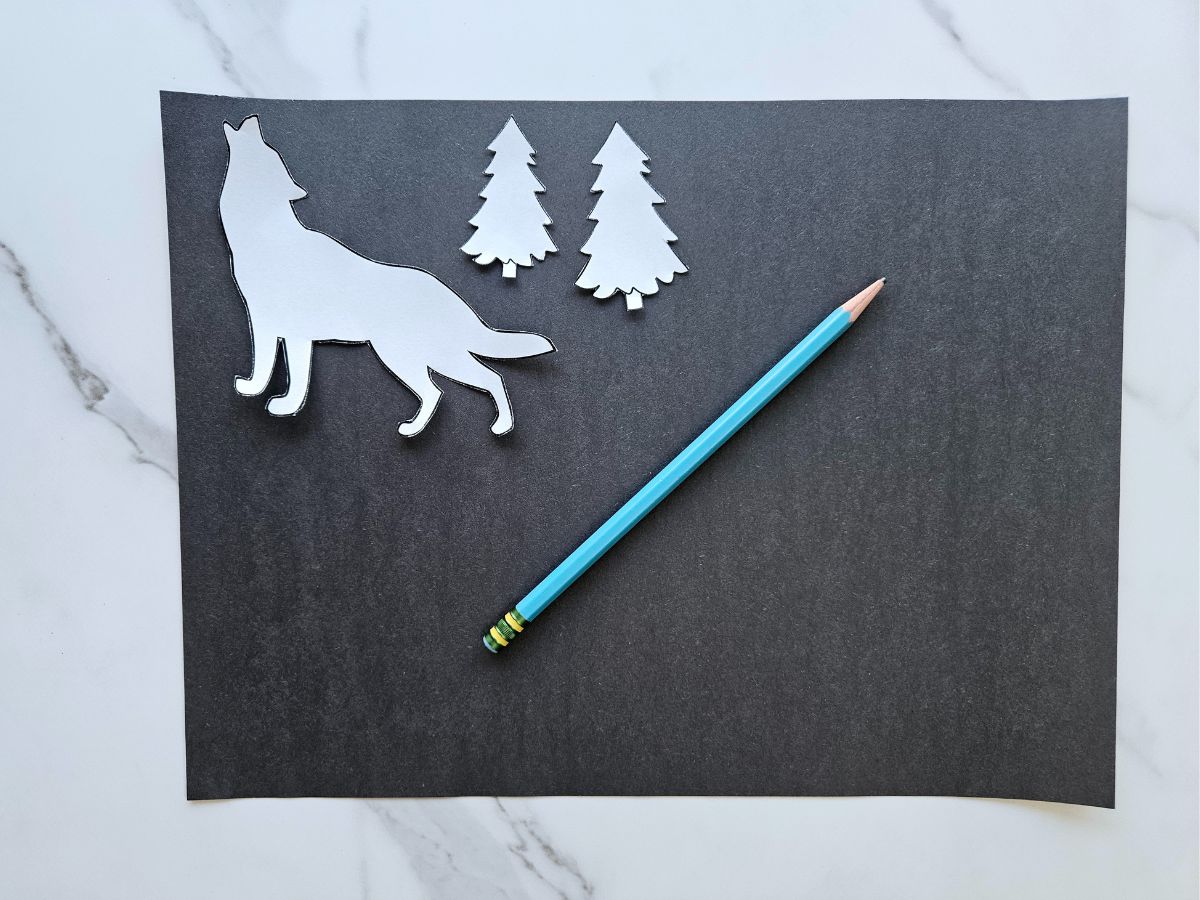 Howling Wolf Paper Plate Craft - Raise Curious Kids